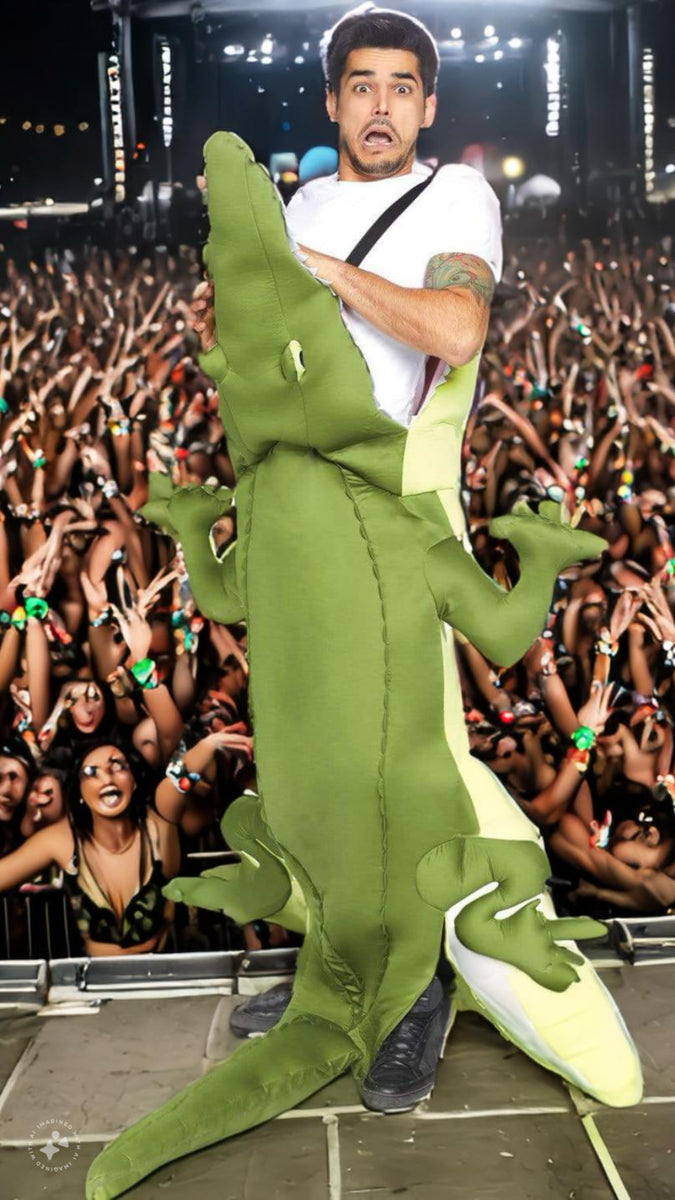 Man Eating Alligator, features - 86878 – The Sultry Vixen