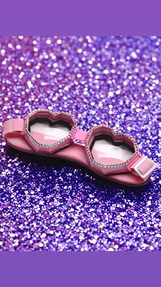 Rhinestone Heart Goggles – The Sultry Vixen